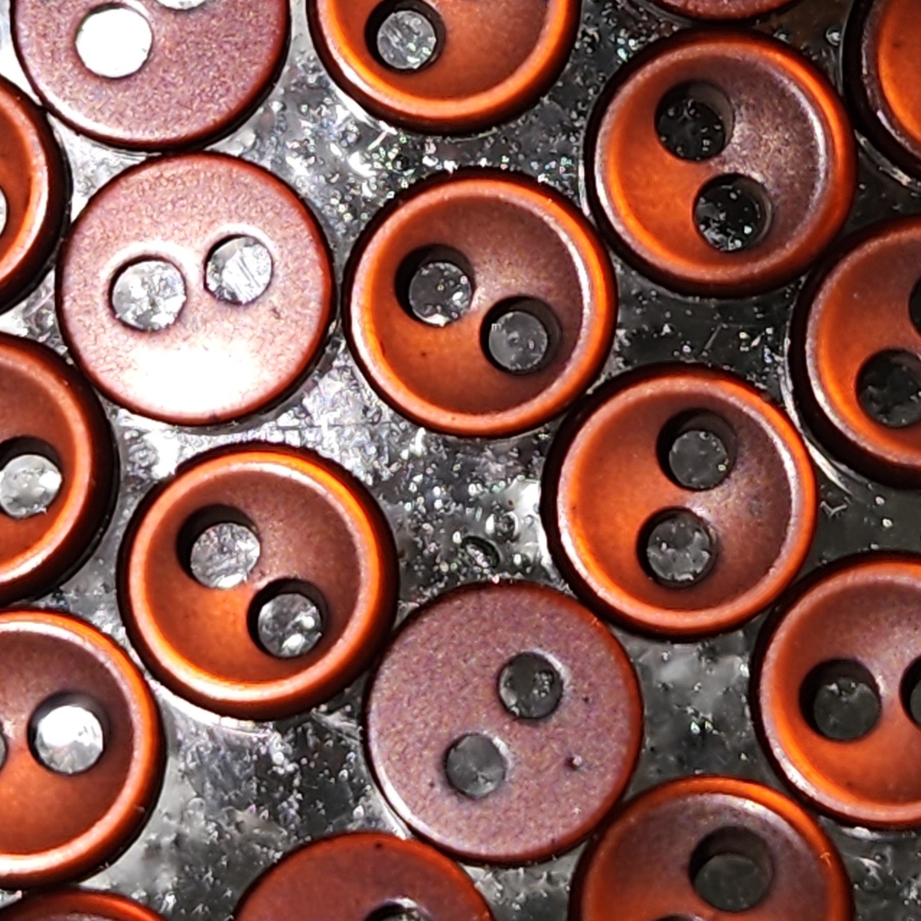 Tiny round clear rusty amber button 4-5mm – Fred the Needle